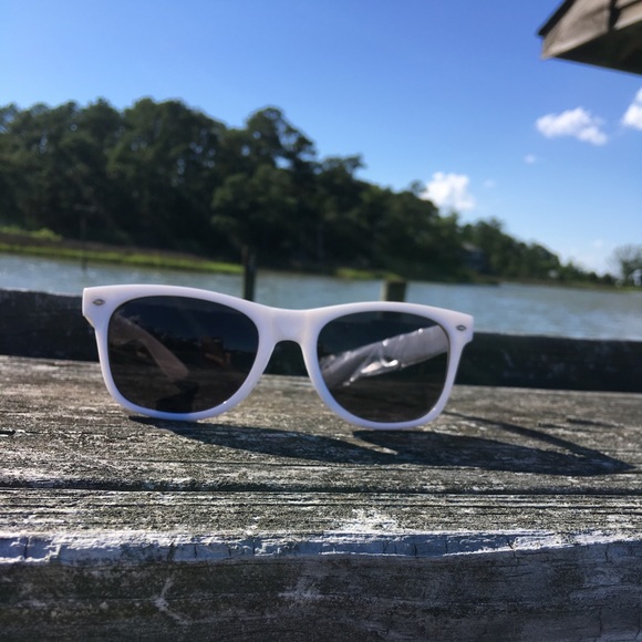 Kroger | Accessories | New White Sunglasses Sunnies Shades | Poshmark